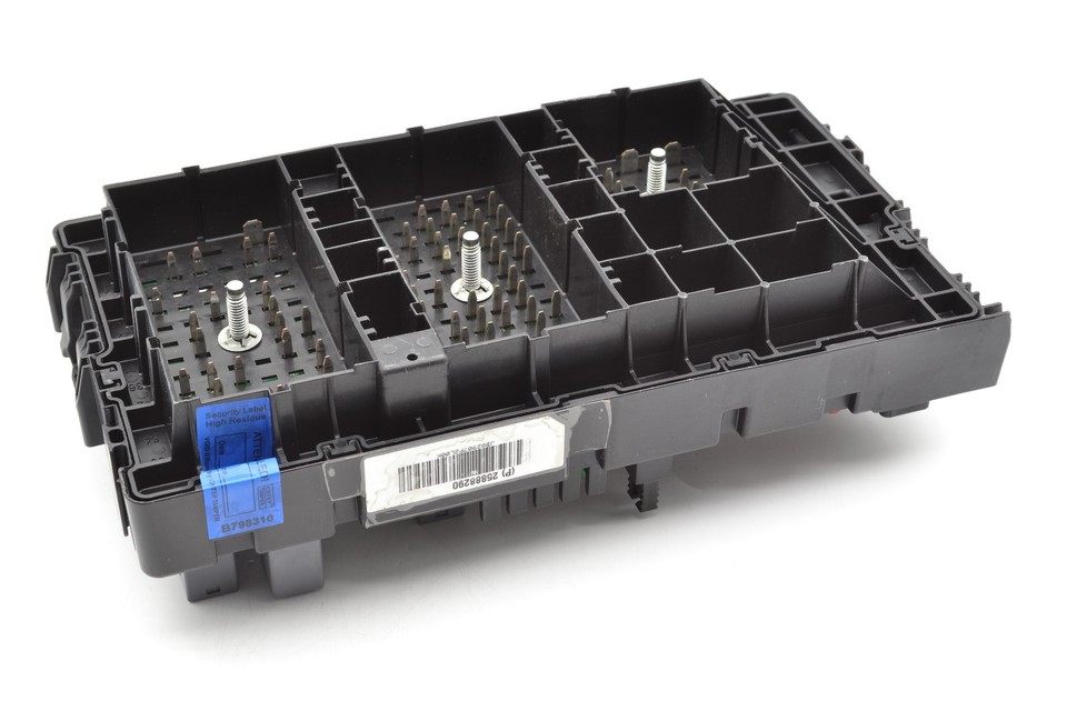 2008-2009 GMC Savana Chevrolet Express GM Chevy Engine Bay Fuse Box ...