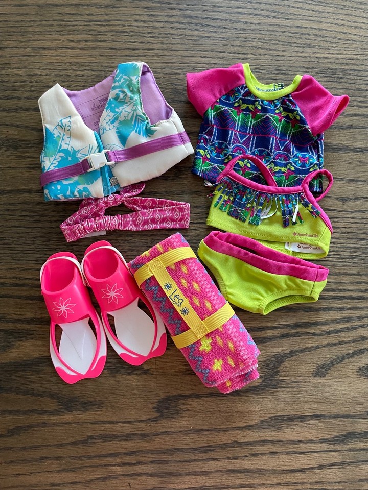 American Girl of the Year Lea Large Lot from Scuba Set & Acc. See all ...