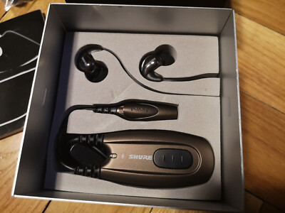 SHURE SE530-PTH Sound Isolating Earphones with Push-To-Hear Control | eBay