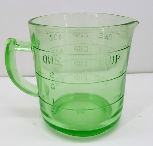 EHI GREEN DEPRESSION GLASS URANIUM GLASS HAZEL ATLAS 1 CUP GREEN ...
