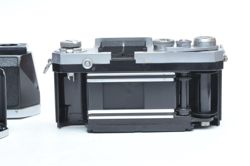 Nikon F Photomic SLR Camera Body Only W/White A Split Image Focusing ...