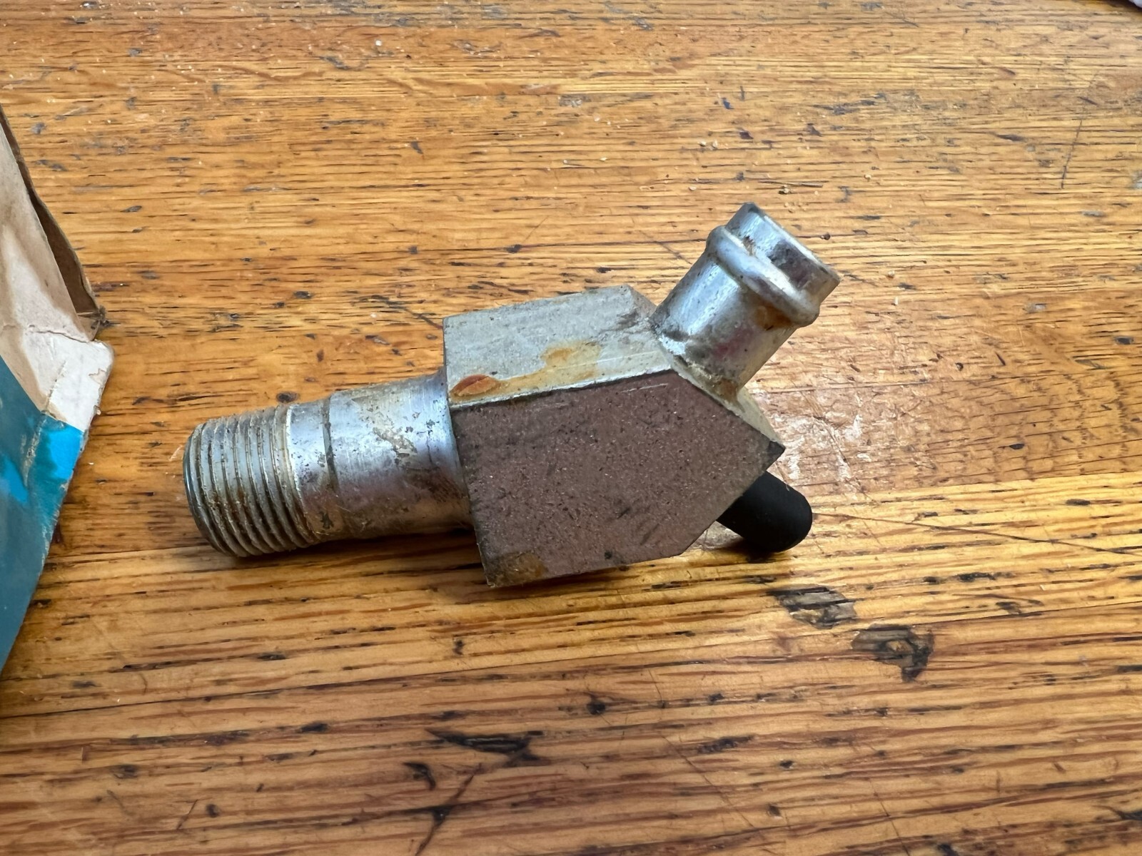 NOS FORD FE 352 390 428 427 INTAKE MANIFOLD PCV FITTING FOR TUBE STYLE ...