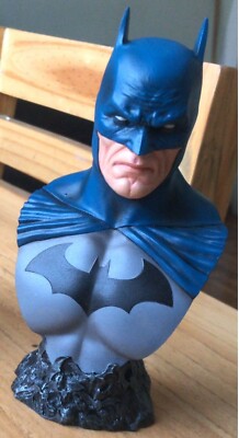 Batman Bust Statue – 21% Larger 292mm Dark Knight Brooding w/ Bats | eBay