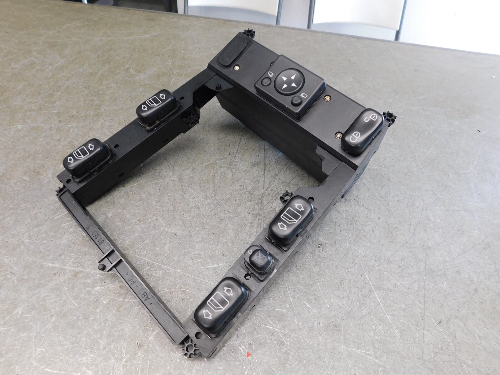 W163 02-05 ML320 ML350 ML500 ML55 WINDOW SWITCH 1638206210 | eBay