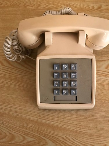 Vintage Bell Systems 2500 Push Button Phone | eBay