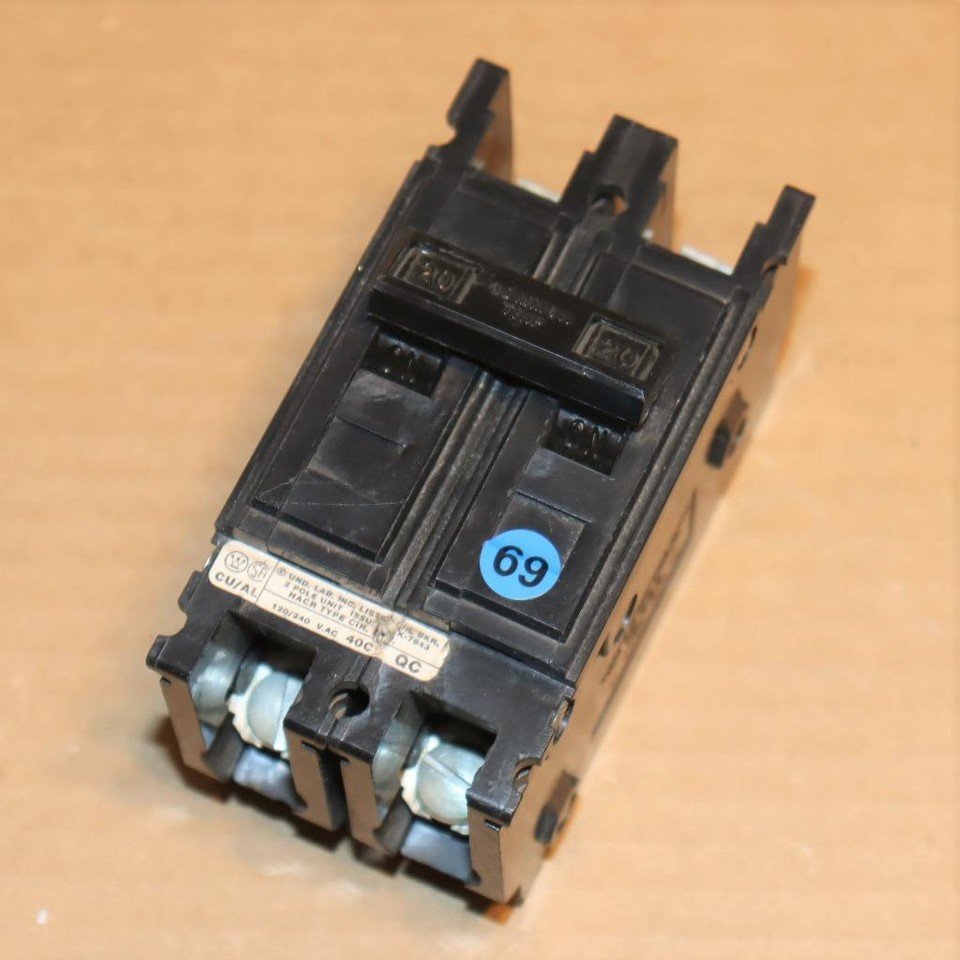 One Westinghouse QC2020 Quicklag 2 Pole 20 Amp Feed Thru Circuit ...