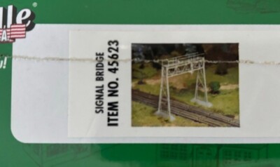 Bachmann Plasticville #45623: O Scale Signal Bridge Kit, NISB | eBay