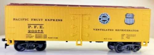 HO Scale Bev-Bel/Life-Like #4712 P.F.E. SP & UP 38' Woodside Reefer | eBay