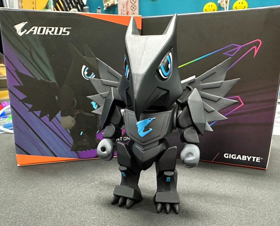 AORUS CHIBI Figurine Black / Robot model action figure / 9 into 9 new ...