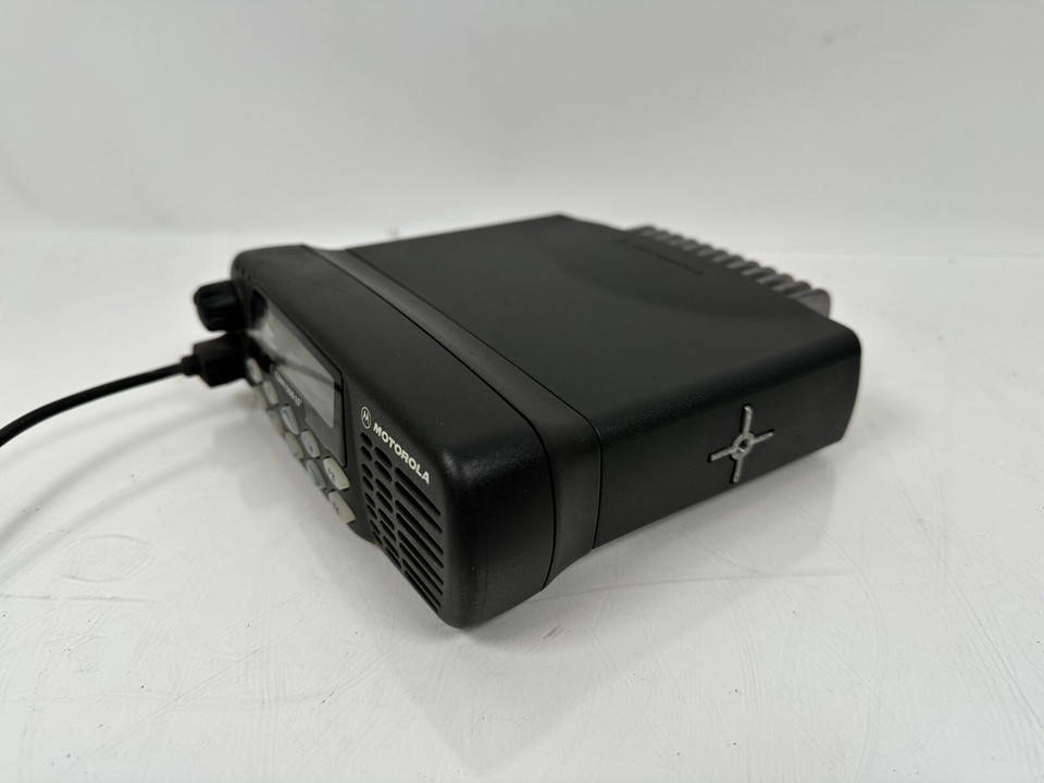 Motorola CDM1550 LS+ 136-174 MHz 45 Watt VHF Two Way Radio w/ RMN4038B ...