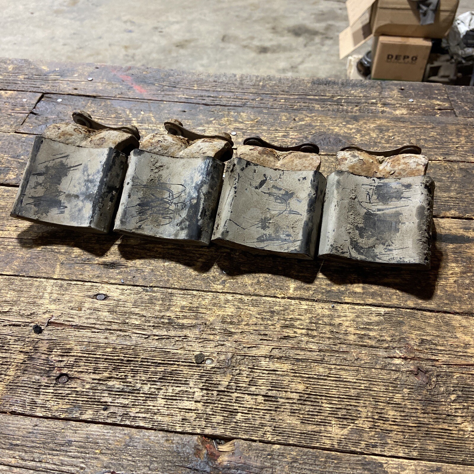 OEM SET 1994 - 2002 DODGE RAM 2500 3500 CUMMINS OVERLOAD SPRING PERCH ...