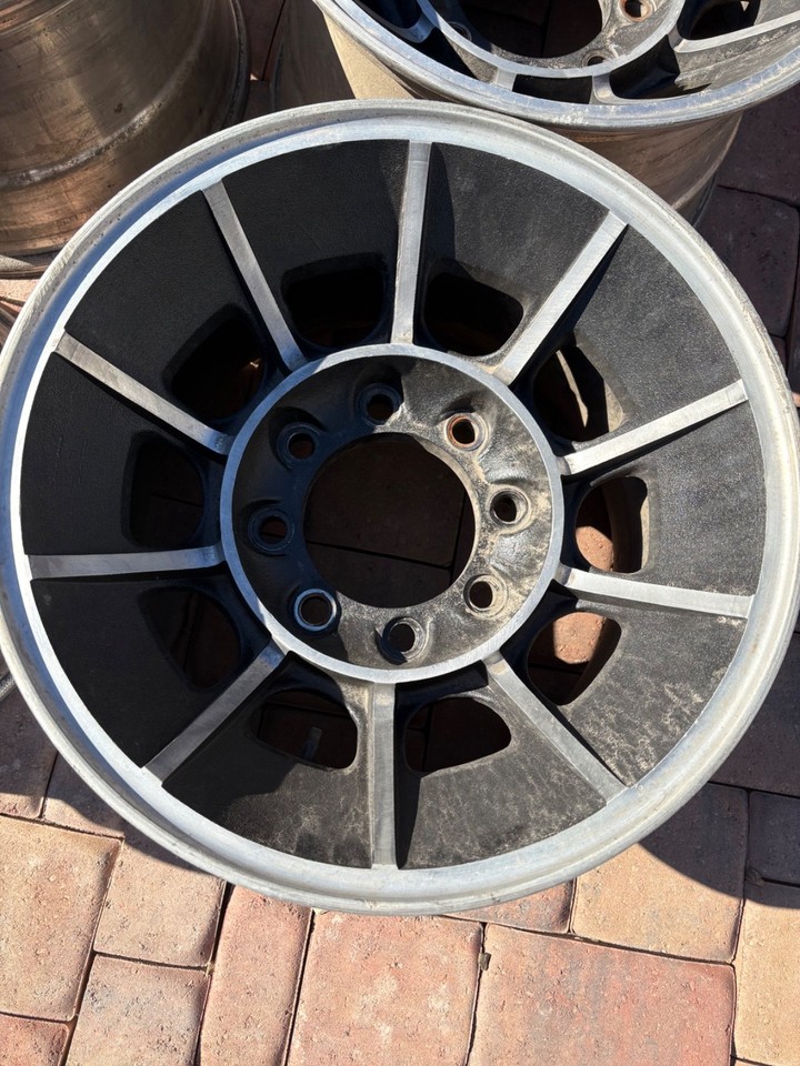 SET of 4 Vintage 8-Lug VECTOR Wheels Ford Chevy Dodge 4x4 3/4 Ton 16.5 ...