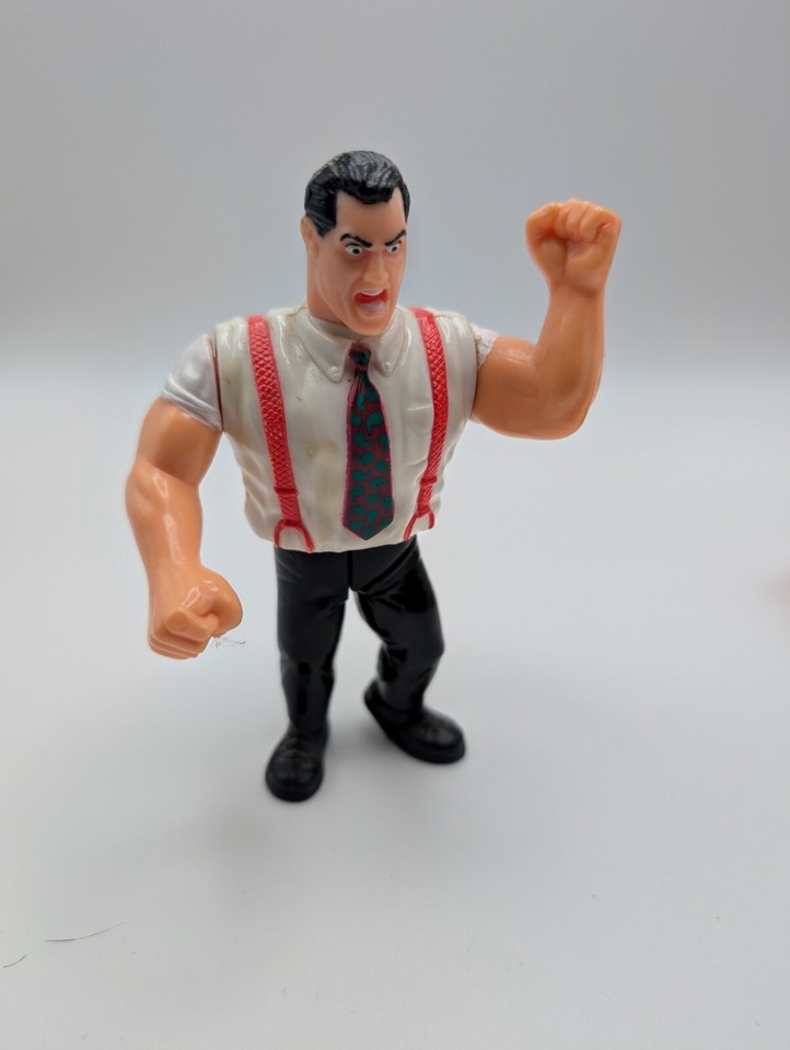 Lot Of 3 WWF Hasbro Wrestling Figures Ultimate Warrior IRS Butch WWE ...