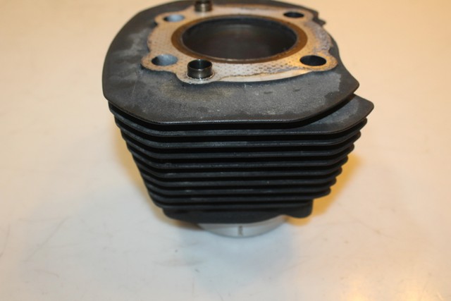 Harley Davidson Sportster 883 Black Cylinders Pistons and Rings 04 to ...