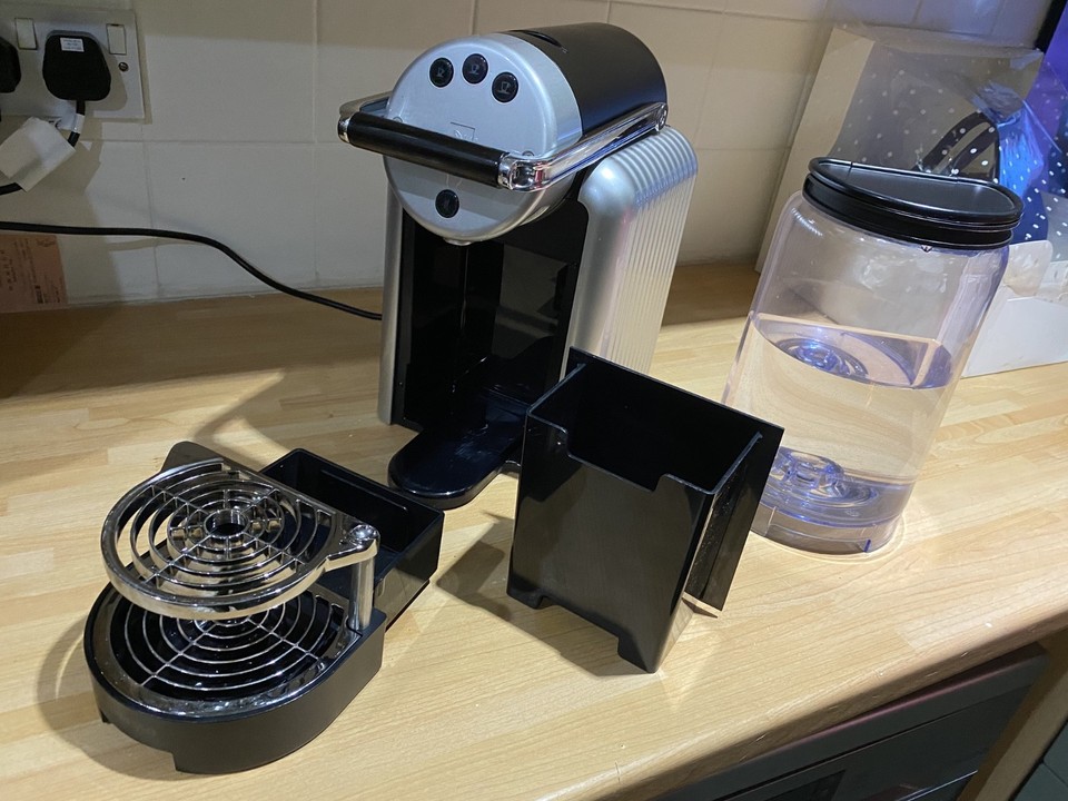 Nespresso Zenius ZN100 Professional Pod Capsule Coffee Machine (fully ...