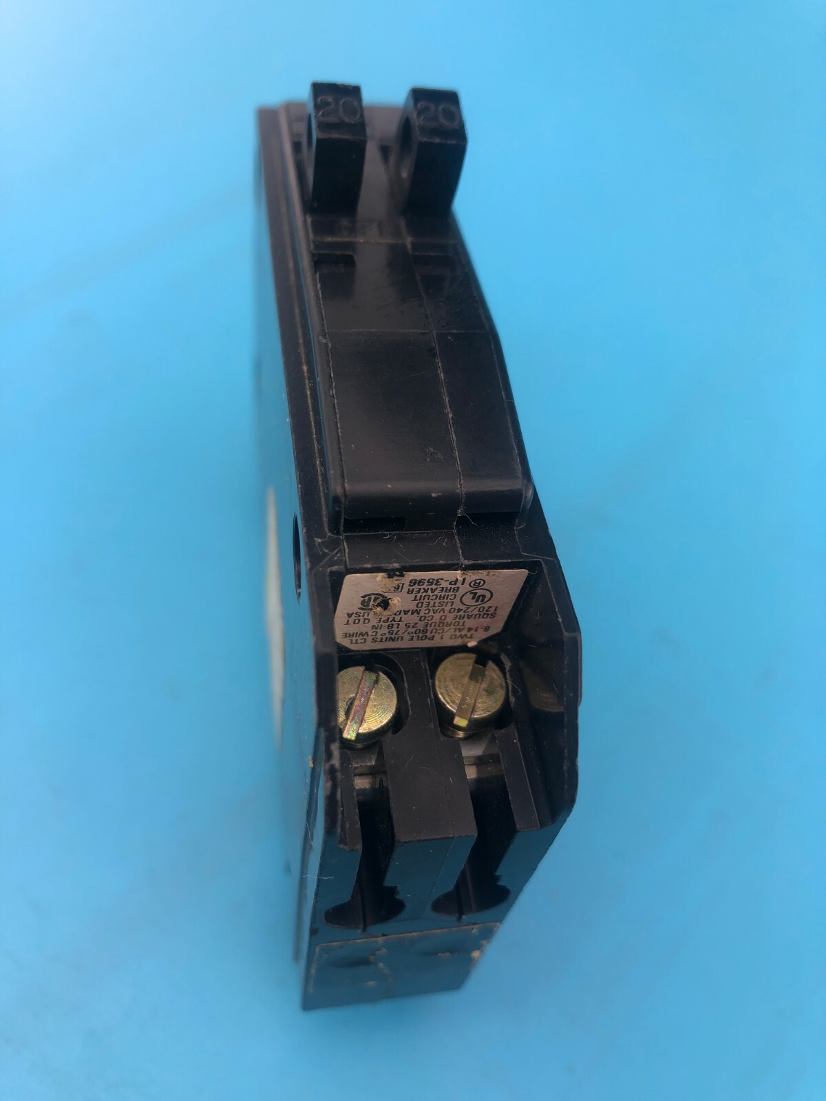 Square D QOT2020 20 Amp 2 Pole Circuit Breaker Twin QO (Hook) QO2020 ...