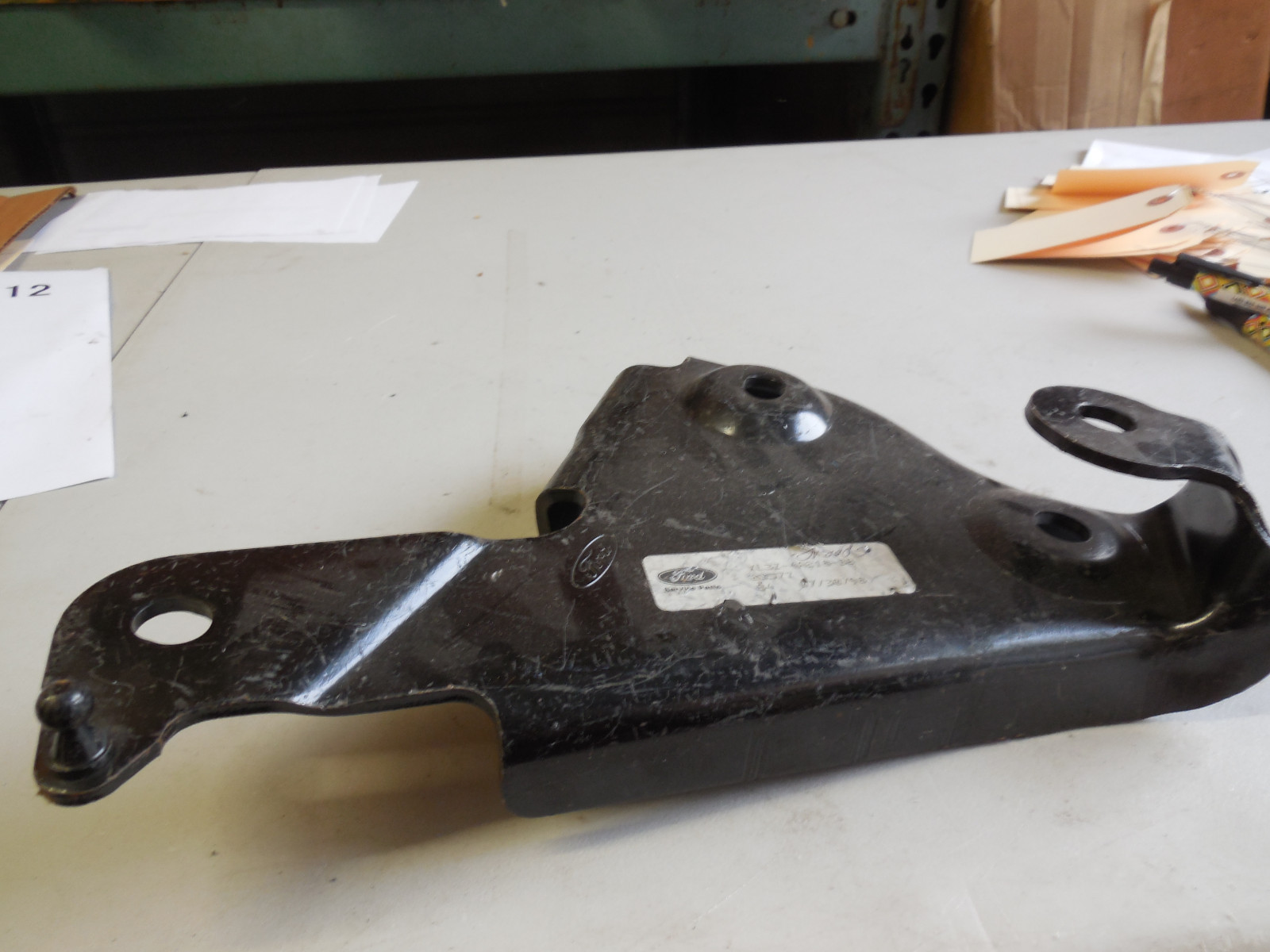 NEW 1999 - 2003 FORD F150 REAR AXLE MOUNTING BRACKET ASSEMBLY XL3Z ...