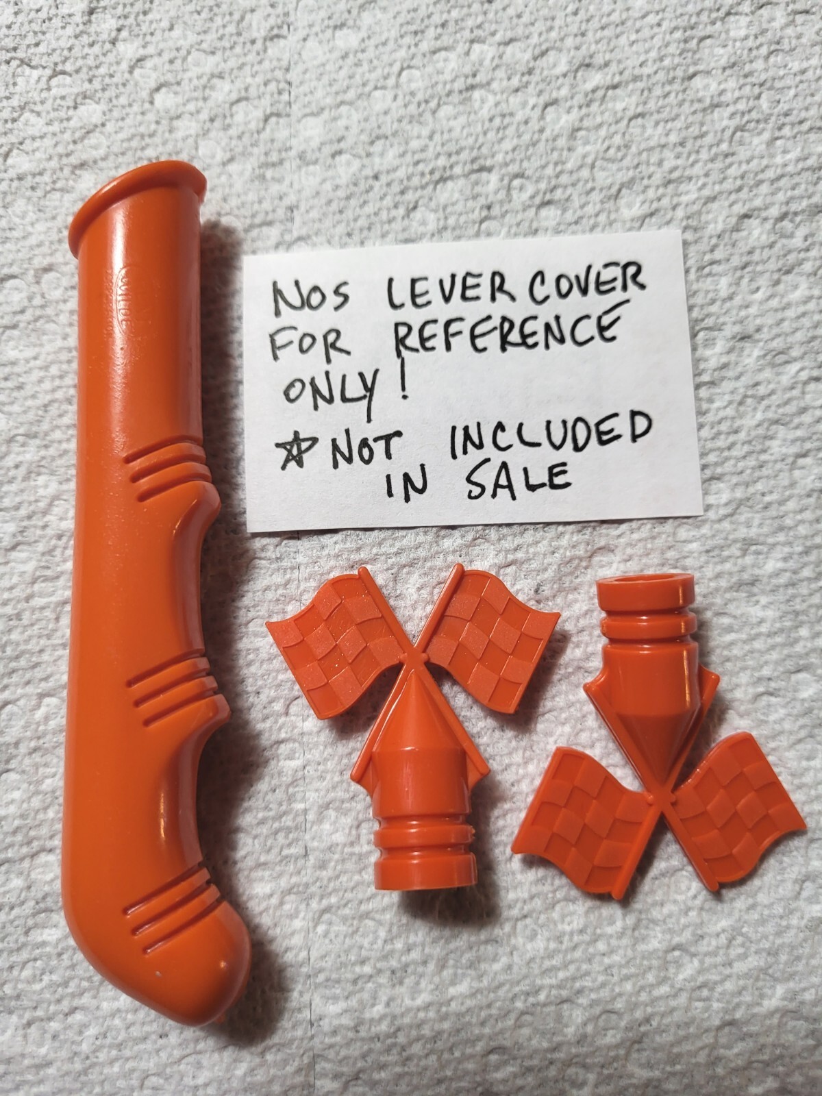 VINTAGE HUNT-WILDE MUSCLEBIKE & KRATE FLAG VALVE CAPS: KOOL ORANGE ...