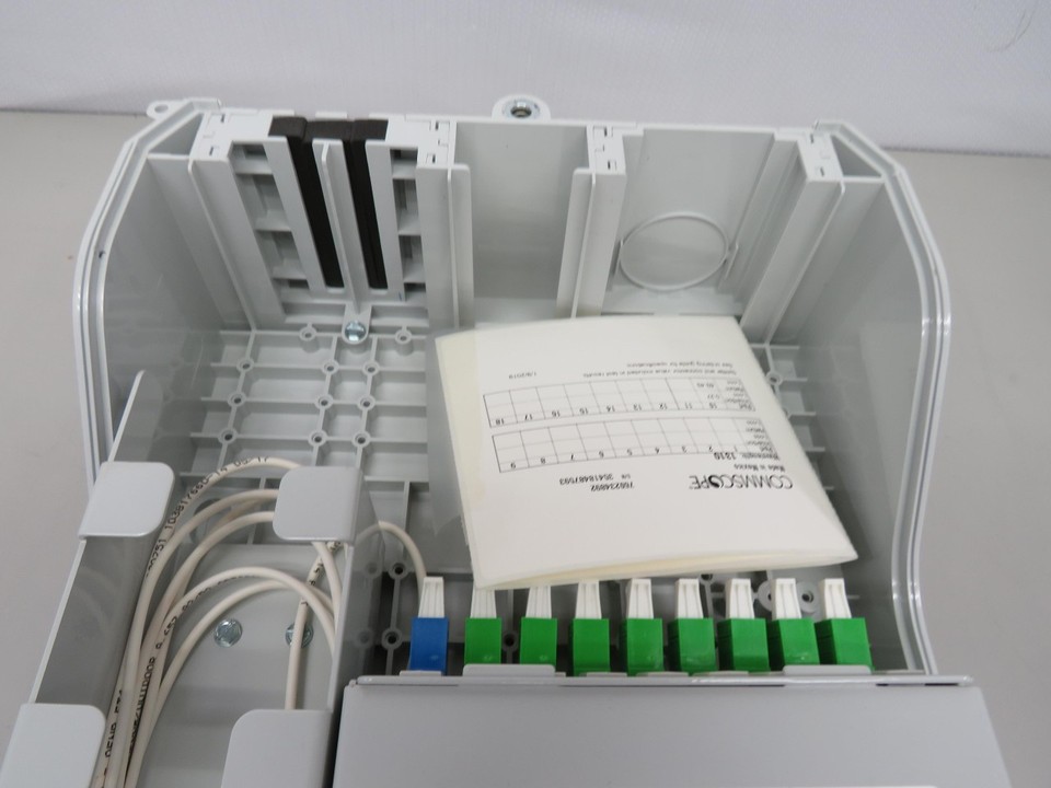 COMMSCOPE 760234892 BUDI-1SO8J-N1N1-0A-ATT FIBER OPTIC WALL MOUNT ...