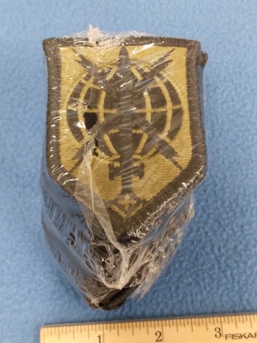 BUNDLE OF 20 - U.S. ARMY INTELLIGENCE READINESS COMMAND HOOK BACKS PATCHES - NEW | eBay
