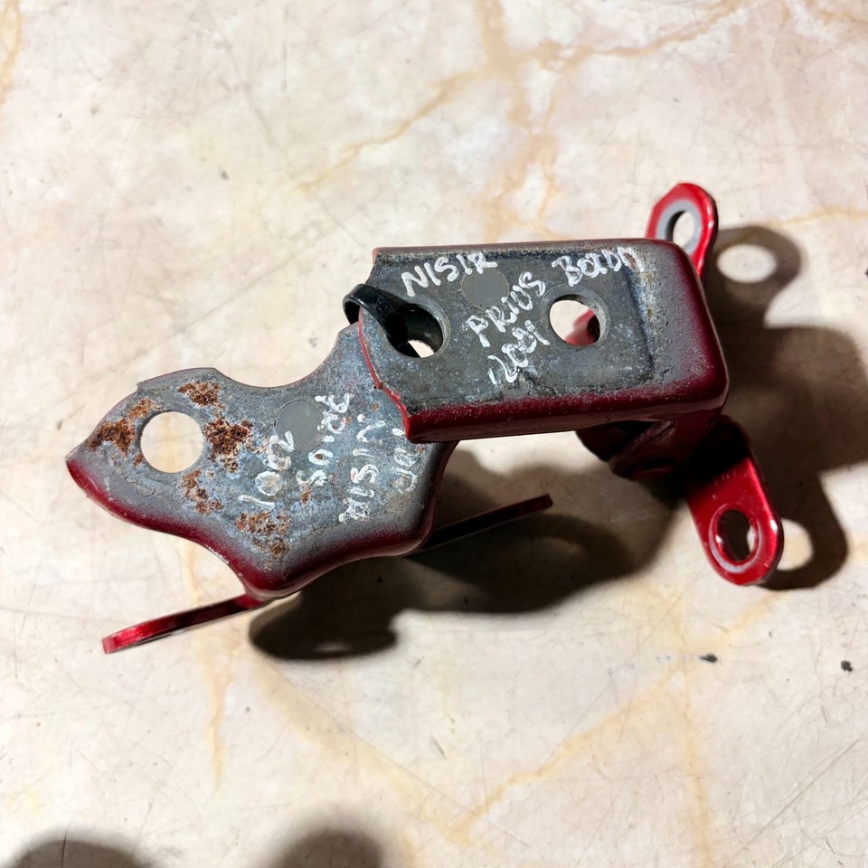 TOYOTA PRIUS 2001 DOOR HINGES REAR PASSENGER SIDE NEARSIDE LEFT | eBay