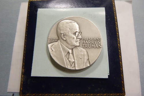 1.9 OZ HARRY TRUMAN V-J DAY 1945 WWII MEDALLIC RARE 999 SILVER COIN ...