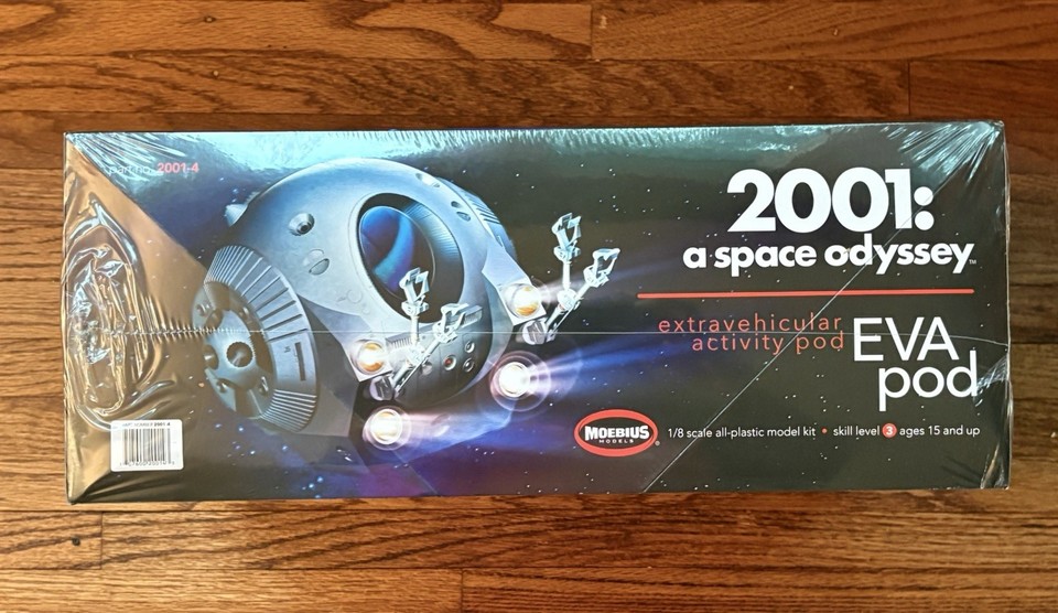 2001 Space Odyssey EVA SPACE POD 1/8 Model Kit MIB Shrink Wrap Moebius ...