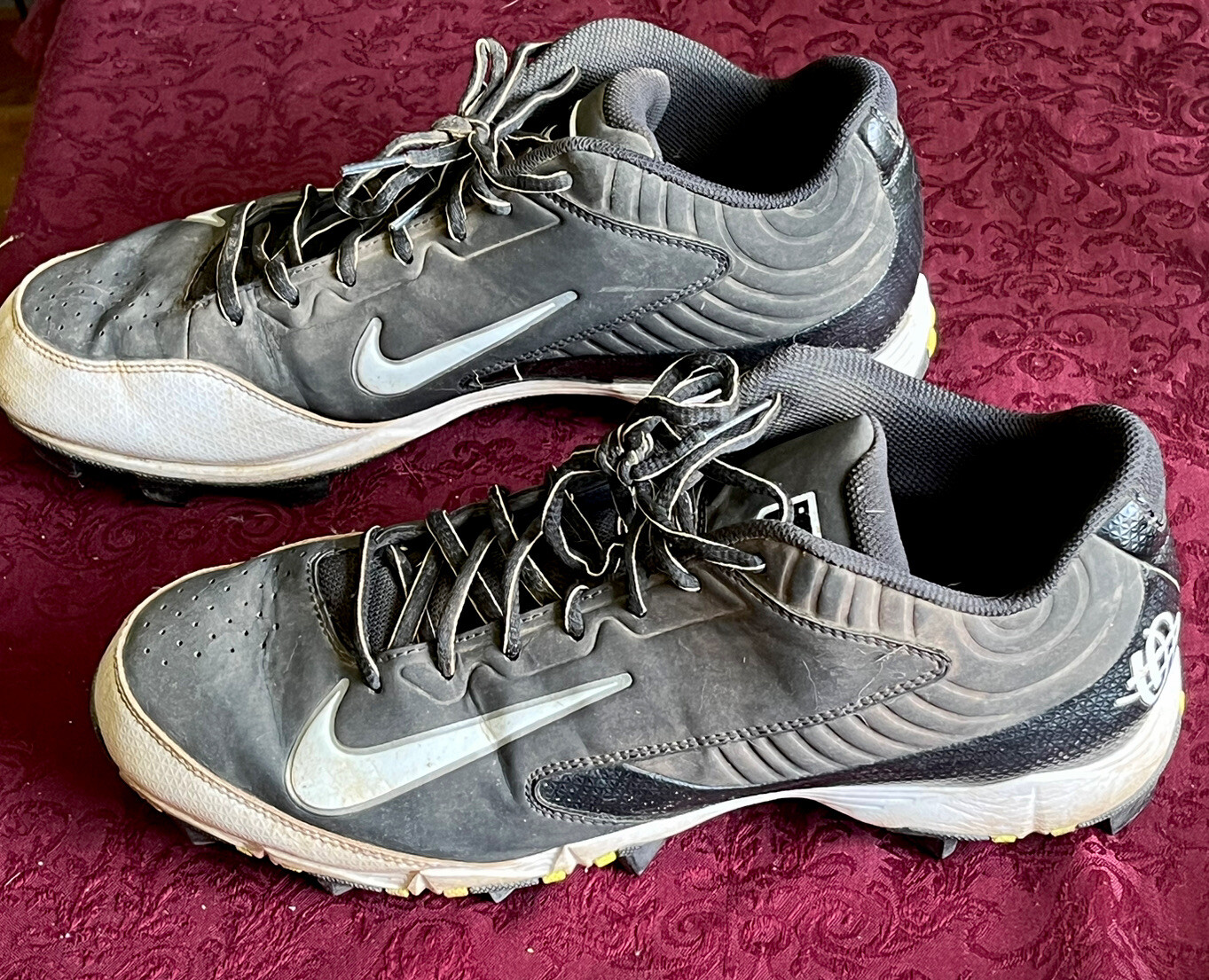 Nike BSBL Huarache Mens Size 11.5 Gray / White Baseball Cleats - Nice ...
