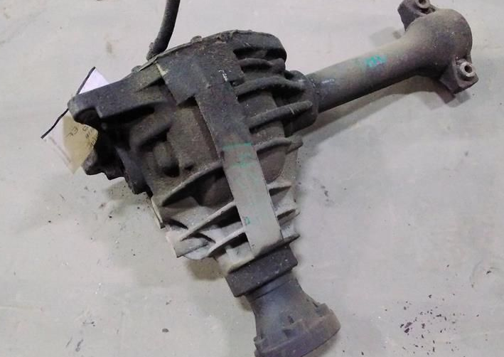 2002-2007 Jeep Liberty Front Differential Carrier Assembly 3.73 Ratio ...