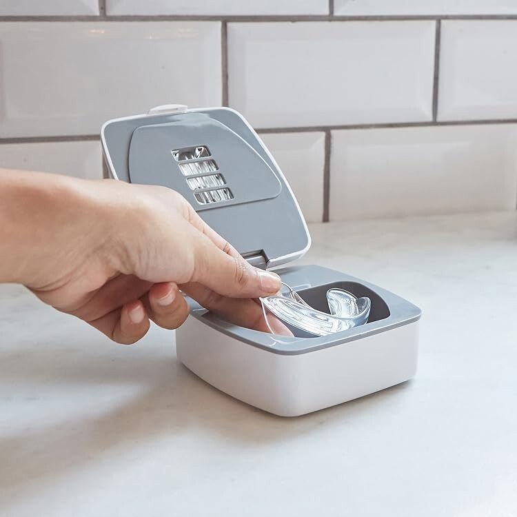 CVS Health Portable Retainer Cleaner UV Dental Sanitizer Kills 99.9 ...