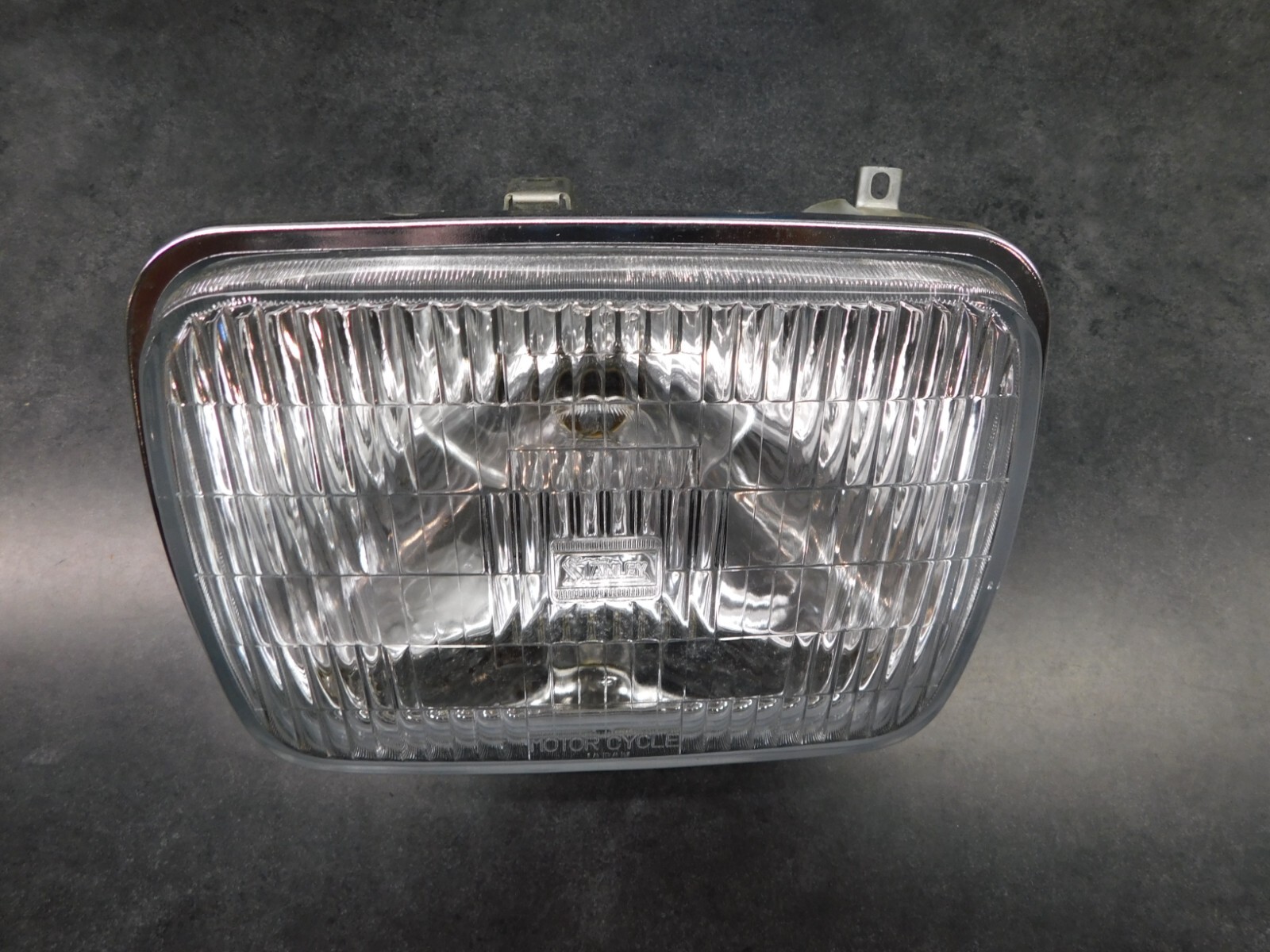 1978 Yamaha XS1100 Headlight Assembly NOS 2H7-84320-60 2330 | eBay