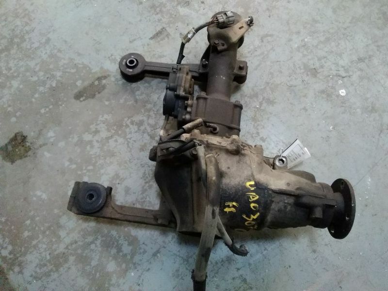 2005-2015 Toyota Tacoma Front Differential Carrier Assembly 3.73 Ratio ...