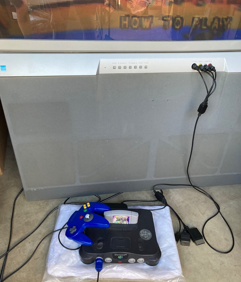 Panasonic Projection TV HD CRT 53" PT-53WX54J Old School Retro GAMING ...