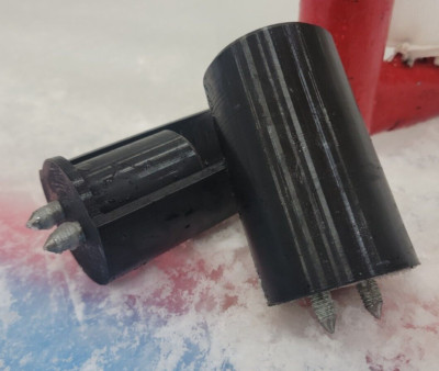 IceLock Adjustable Hockey Net Pegs (2 Spike Design) with Skate Guards ...