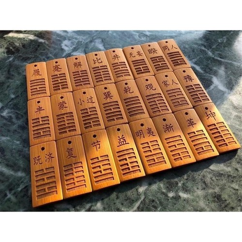 Chinese I-Ching Divination Set Wood Dice Cup Teaching Aids Book 64 Hexagrams Kit | eBay