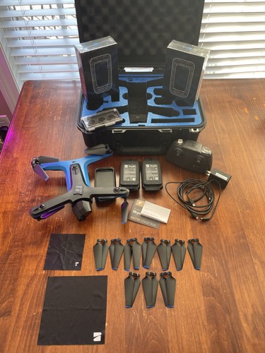 Skydio 2 Drone + 5 Batteries, Cinema Kit, Propellers, Controller, Hard ...