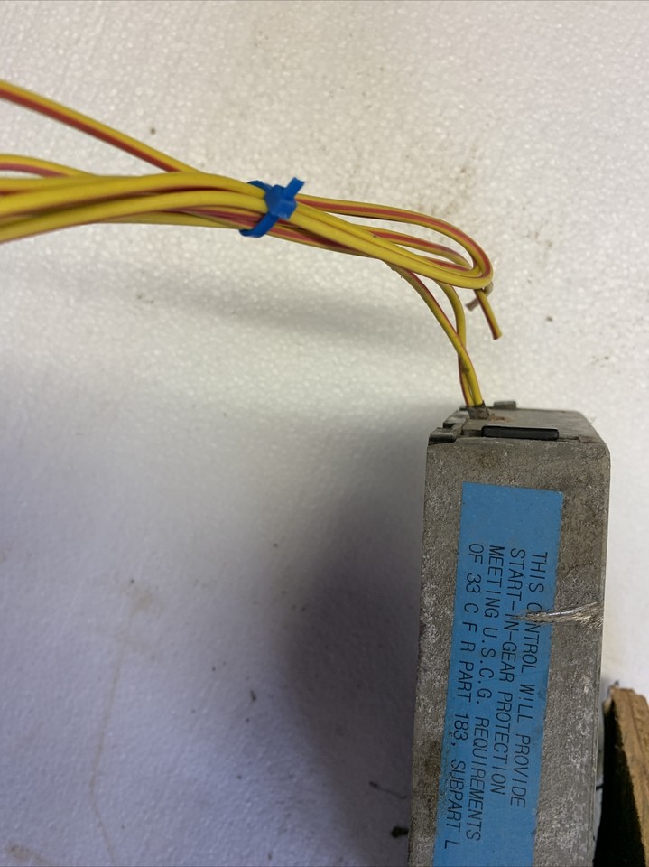 Quicksilver Boat Throttle Remote Control Box Mercruiser Mercury Trim ...