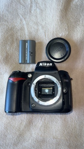 Nikon D90 Digital SLR Camera Body | eBay
