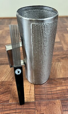 Guira Professional Dominicana 19” X 12” Con Gancho Incluido. (UNBRANDED ...