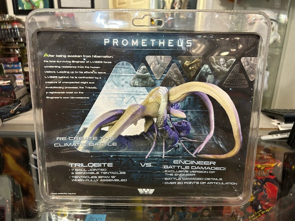 NECA Prometheus 9" Trilobite Vs Engineer 2 Pack Toys R Us Exclusive NIB ...