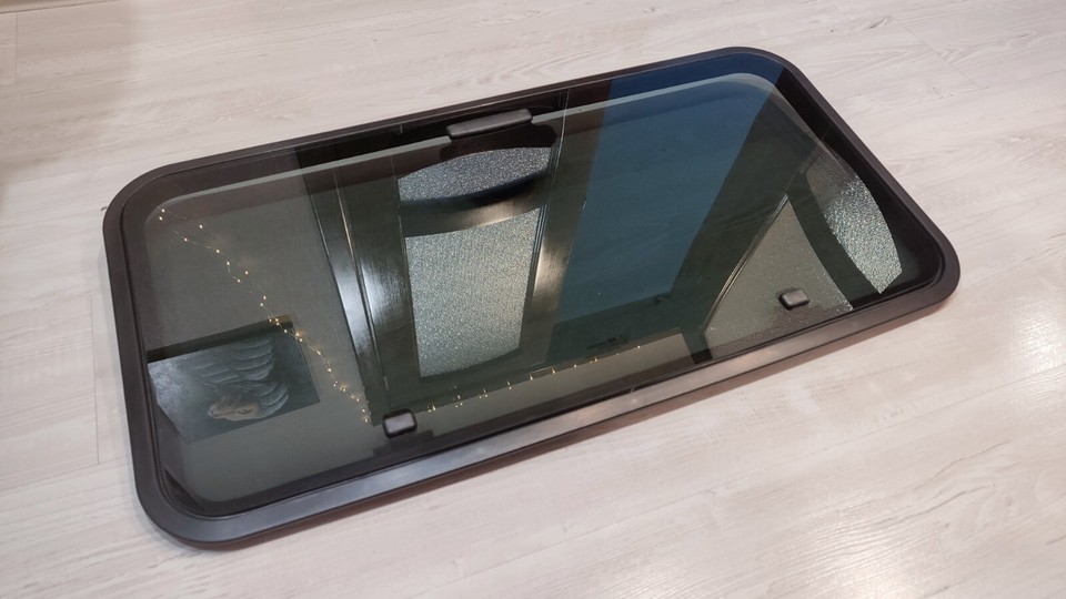 Universal Products Manual Pop-up Sunroof 800mm x 426mm (31.49inch x 16 ...