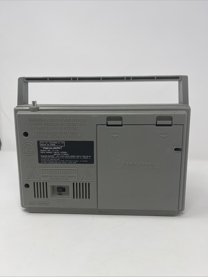 Vintage Radio Shack Realistic AM/FM Portable Radio Model 12-716 | eBay