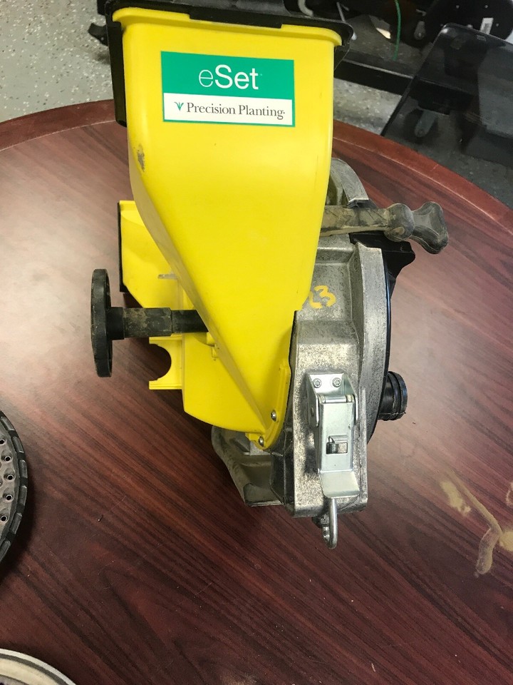 Used John Deere Mini Hopper Planter Meter eSet Corn Soybean | eBay