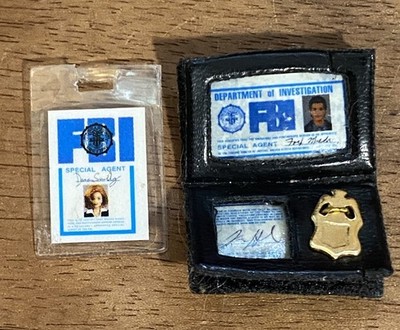 Vintage Barbie Mattel Set MINI FBI badge ID Shield TOY 1:6 scale X ...