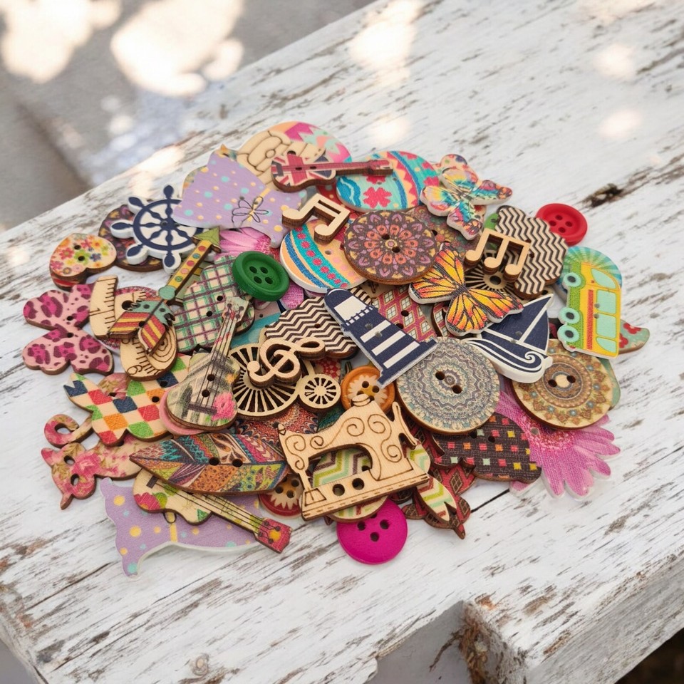 100+ Amazing Mixed Buttons Wooden Craft Cardmaking Scrapbooking Button ...