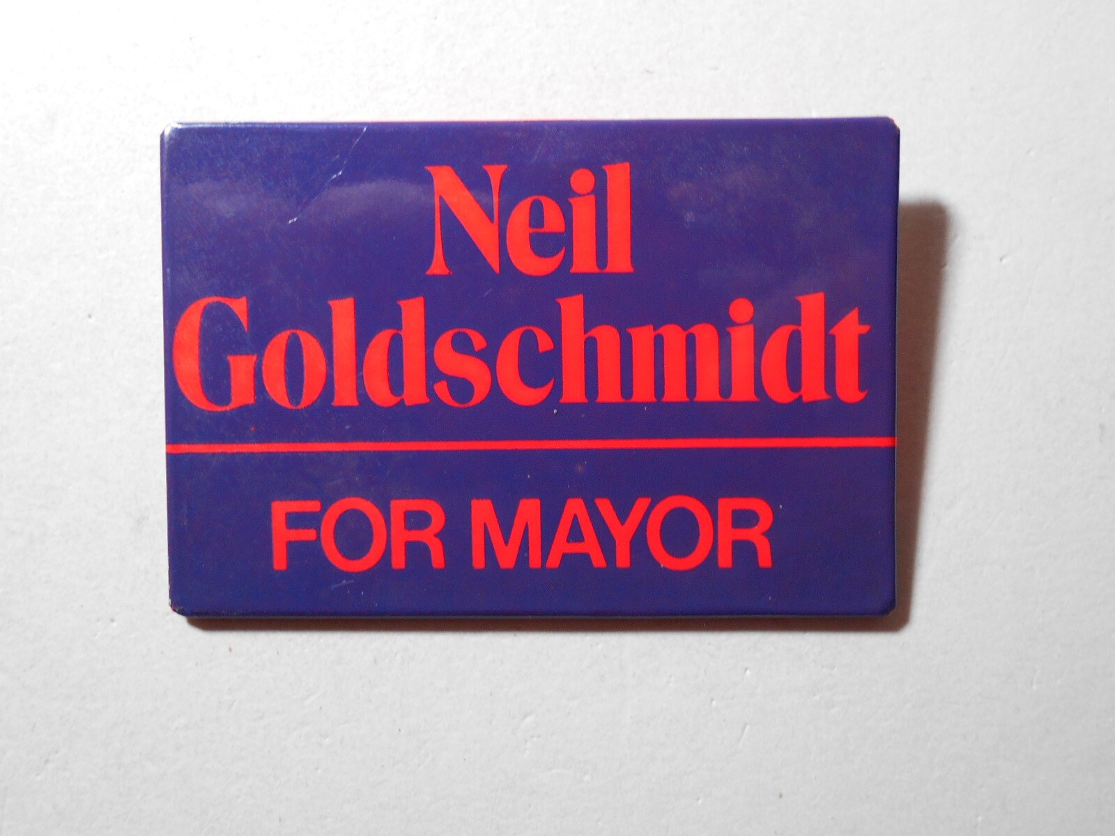3-1/8" red letters Neil Goldschmidt Oregon Portland Mayor cello pinback ...