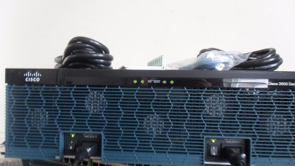 CISCO3925-V/K9 Gigabit VOICE CME Router 3925-V/K9 PVDM3-64 VIC2-4FXO ...