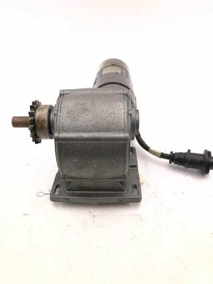 Parvalux PM2/H47367 110V DC Right Angle Gearmotor 20:1 4000RPM 160W | eBay