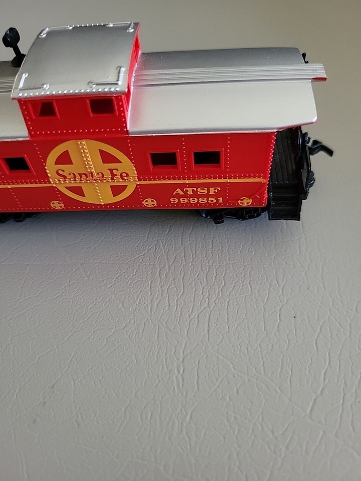 Vtg Life Like Trains Ho Scale Model Train Santa Fe ATSF Caboose #999851 ...