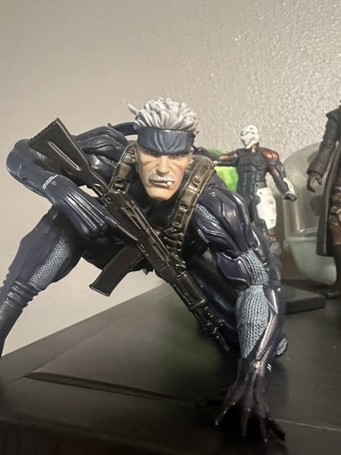 Metal Gear Solid Ultra Detail Figure Collection 2 Old Snake “Ready ...